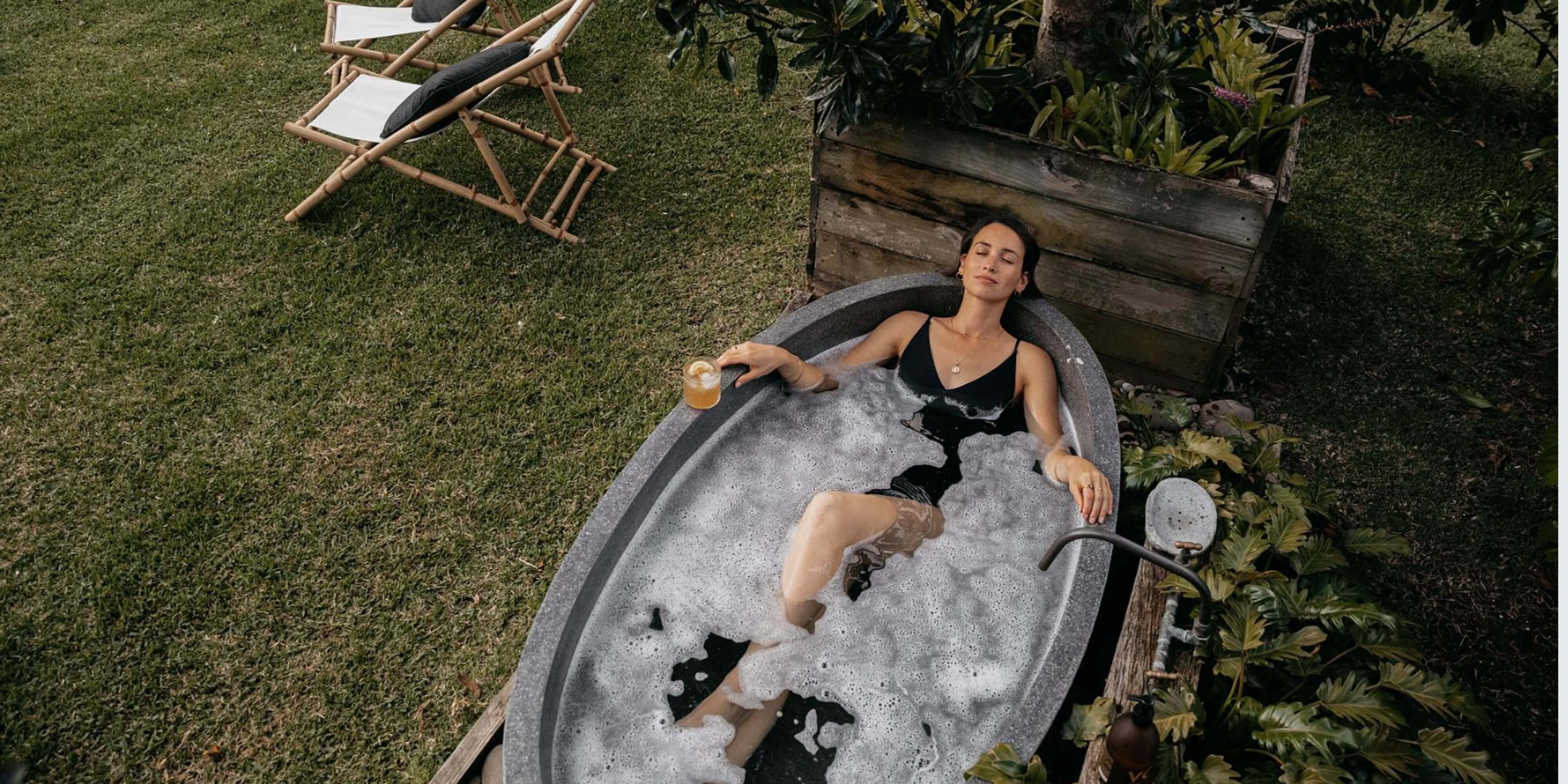 Sink into these outdoor baths on your next holiday on the Central Coast ...