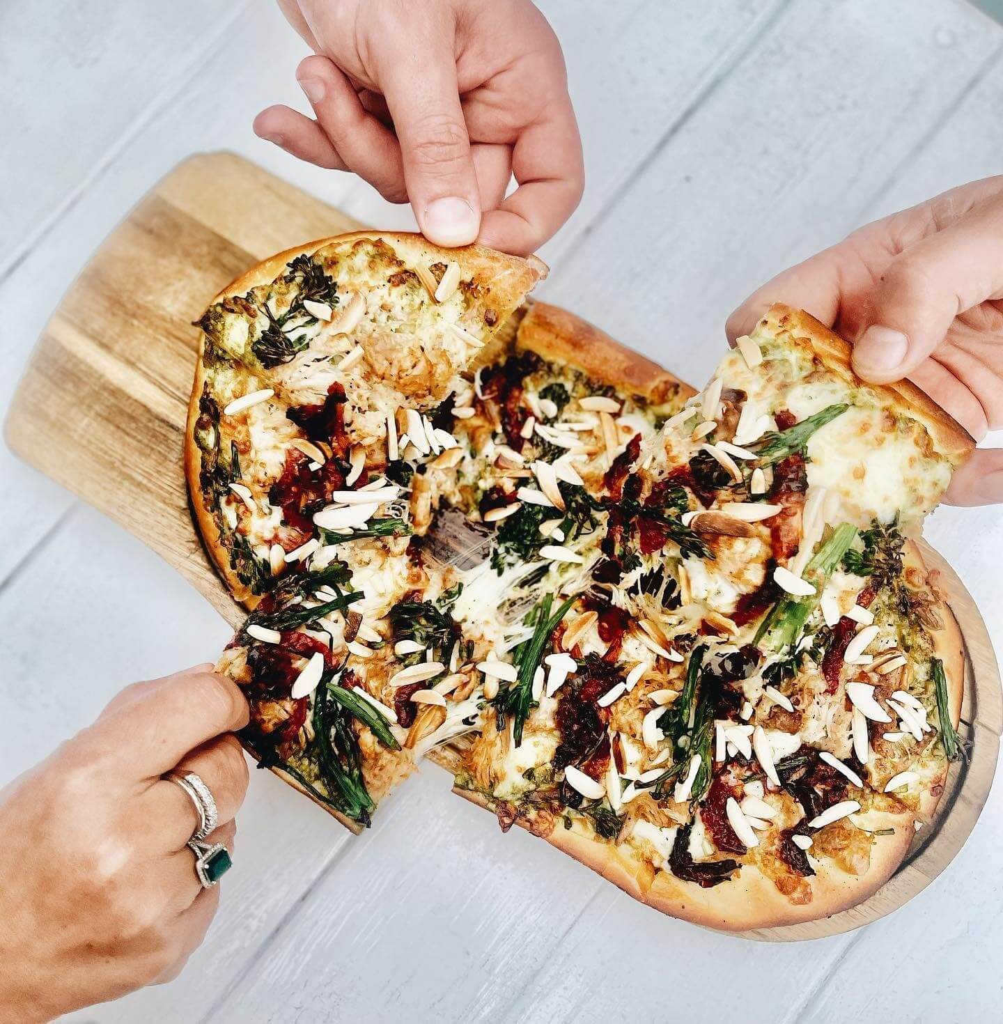 Four Hands Tapas & Pizza Bar | Eat & Drink | Love Central Coast