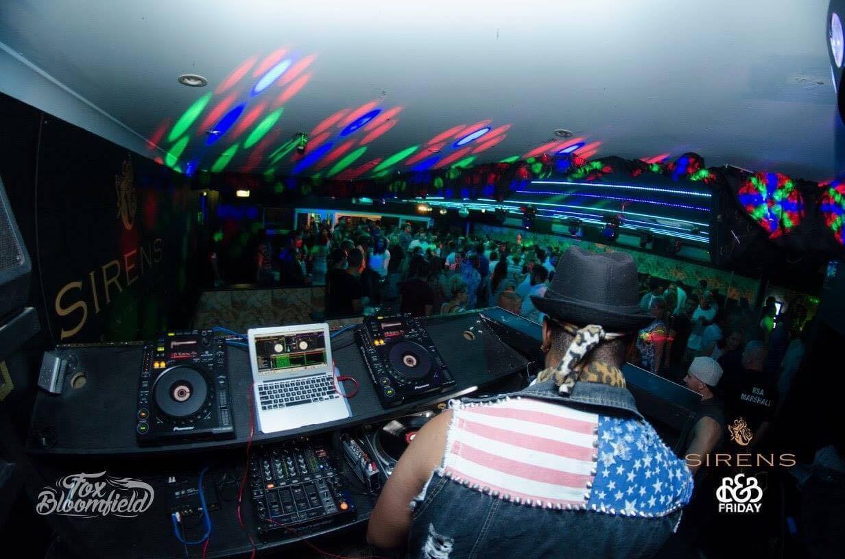 Sirens Nightclub | Things to do | Love Central Coast