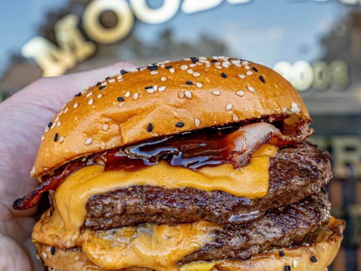 Moobi Valley Burgers & Butcher | Eat & Drink | Love Central Coast