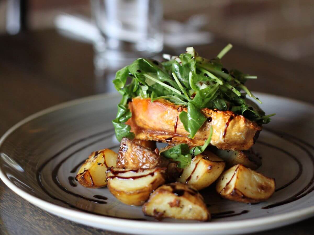 Pinocchios Wine Bar | Eat & Drink | Love Central Coast